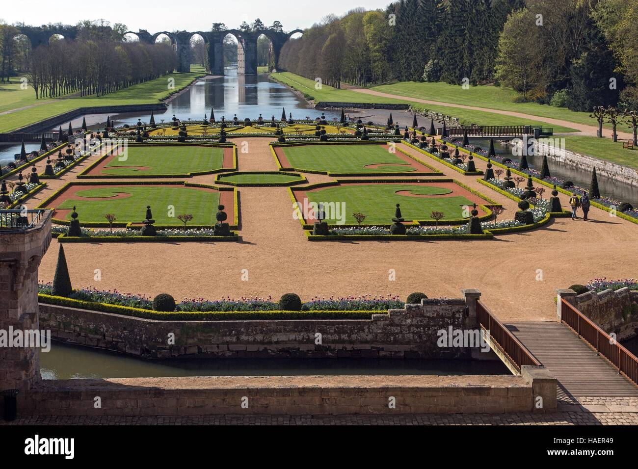 Chateau de maintenon aqueduct hi-res stock photography and images - Alamy