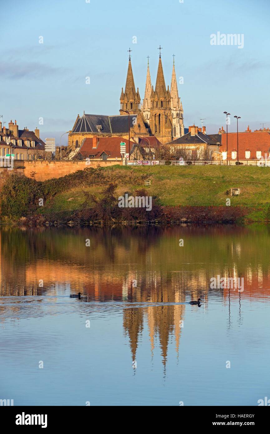 CITY OF MOULINS SUR ALLIER, (03) ALLIER, AUVERGNE, FRANCE Stock Photo ...