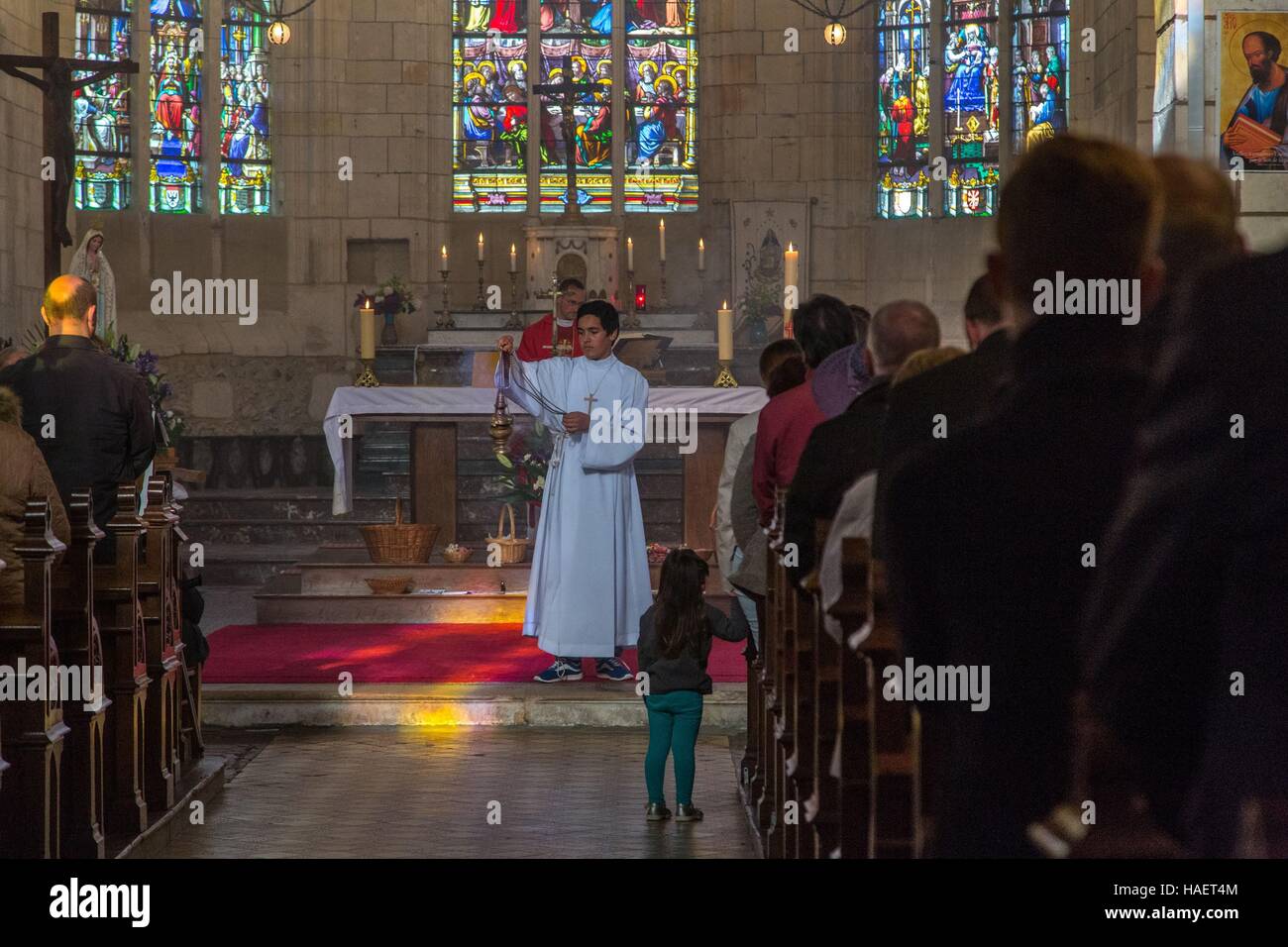 THE CHURCH AND CONGREGATION OF RUGLES (27) EURE, UPPER NORMANDY, FRANCE ...