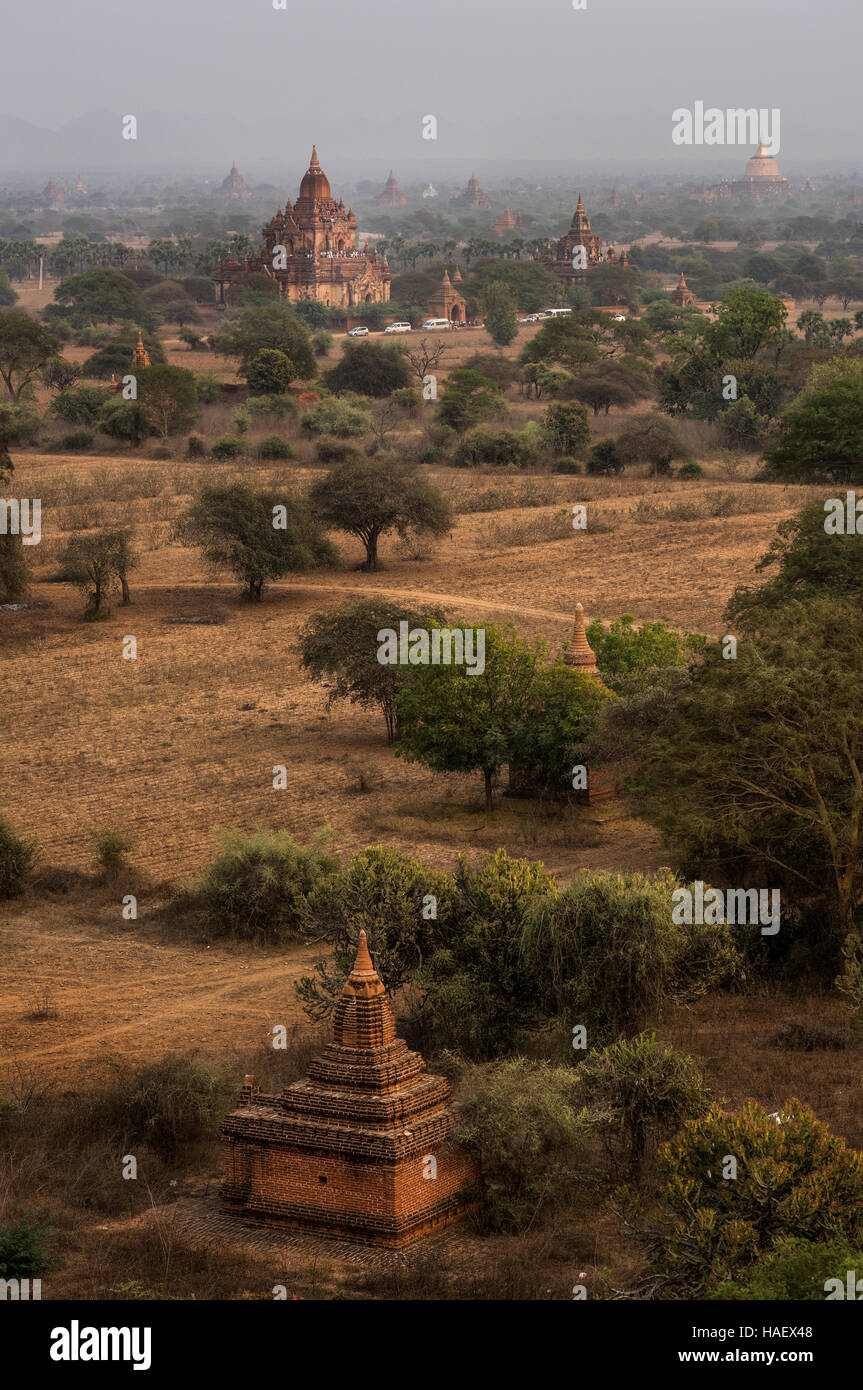 Bagan vertical architecture view myanmar hi-res stock photography and ...