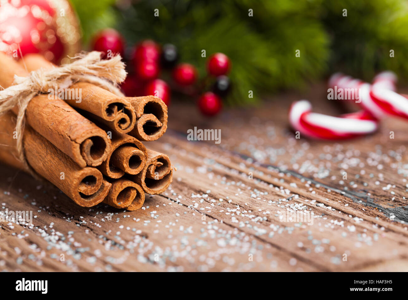 cinnamon and christmas decoration Stock Photo - Alamy