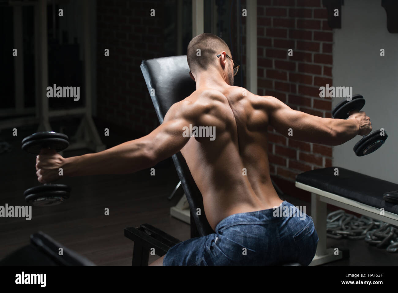 Man shoulders back fit hi-res stock photography and images - Alamy