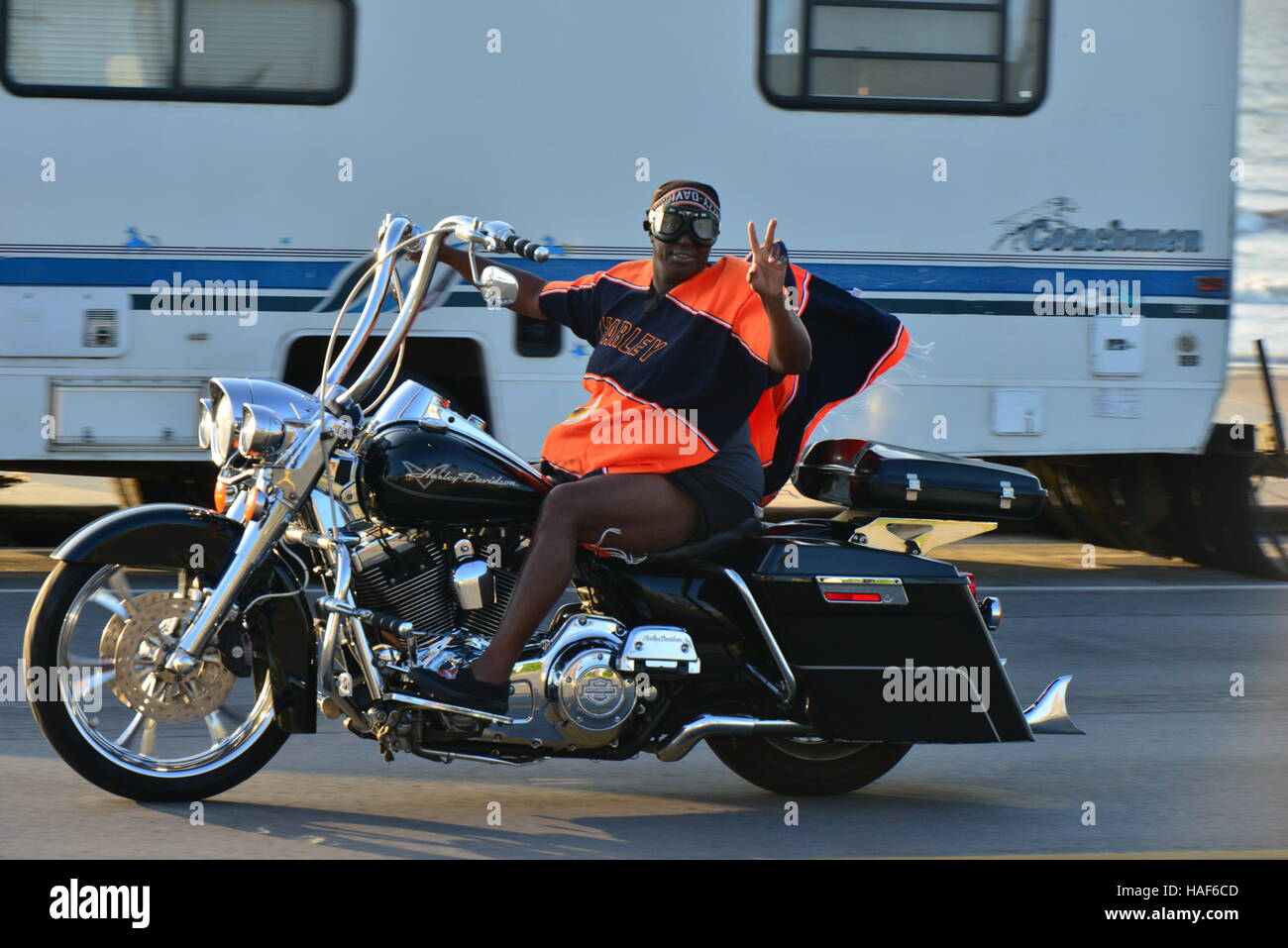 Ape hangars hi-res stock photography and images - Alamy