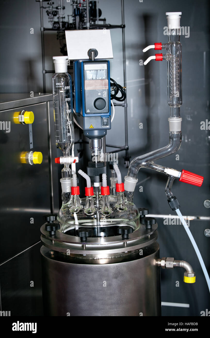 Universal reactor work station Stock Photo - Alamy