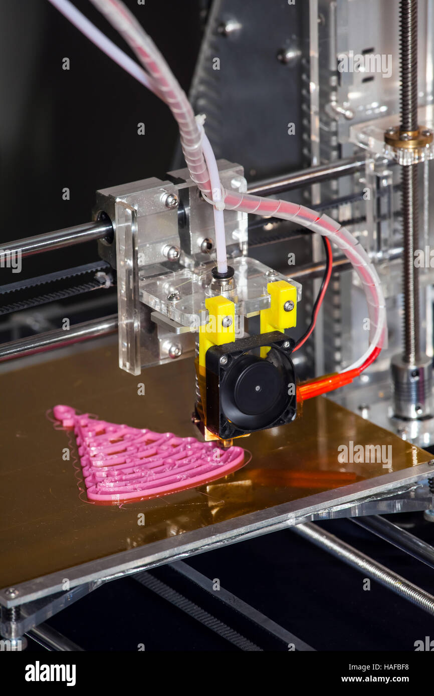 3d printer printing Stock Photo - Alamy