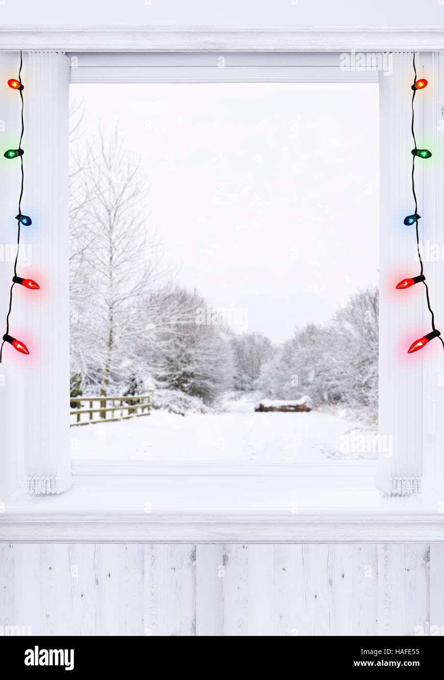 Snow window scene hi-res stock photography and images - Alamy