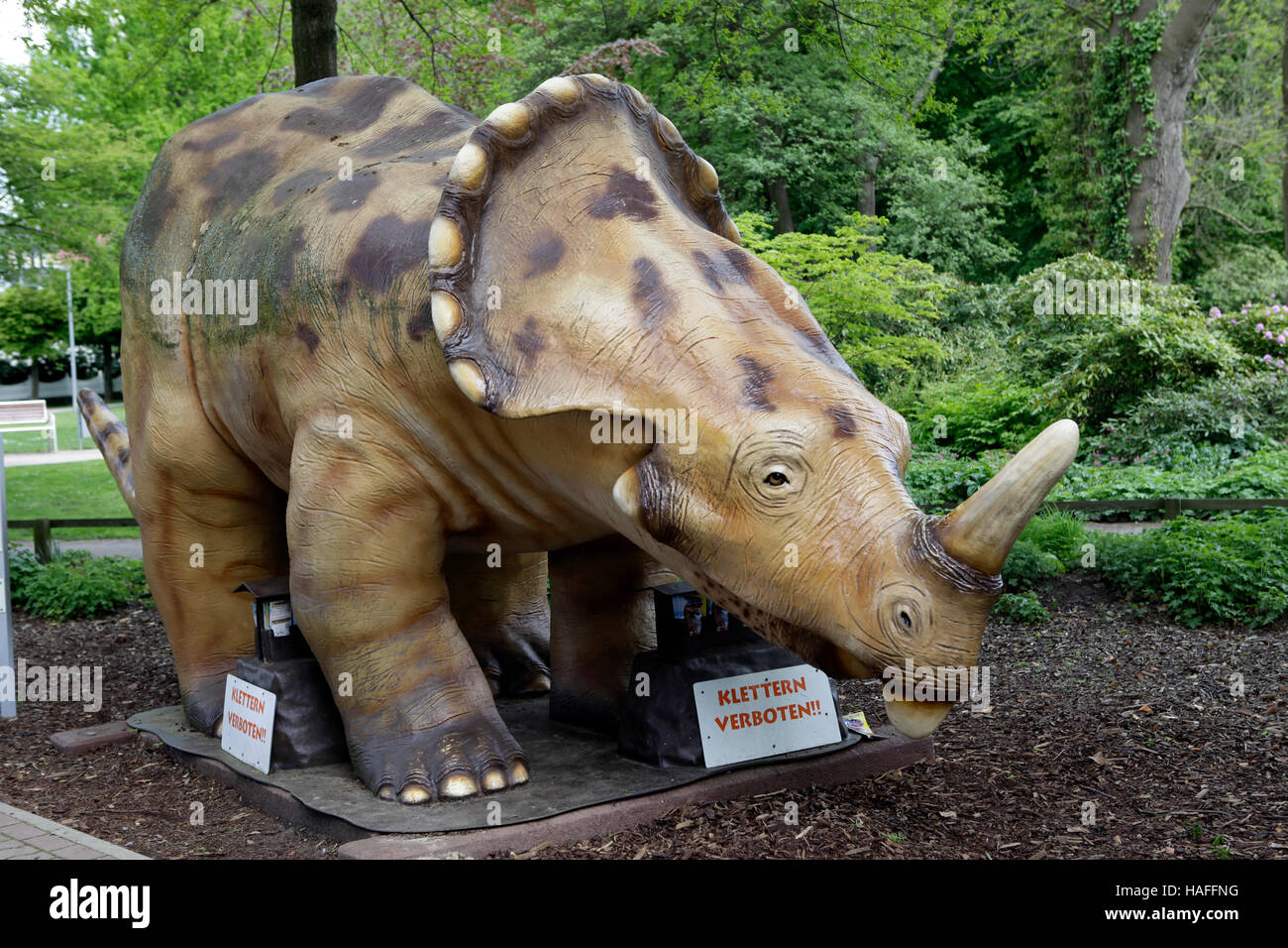 Big dino hi-res stock photography and images - Alamy