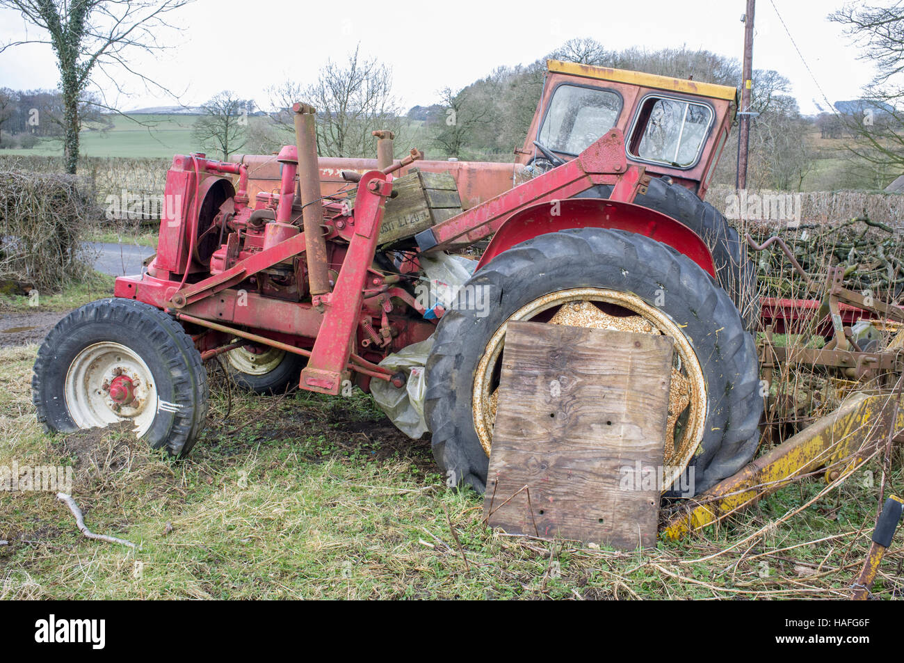 Old tractor engines hi-res stock photography and images - Alamy