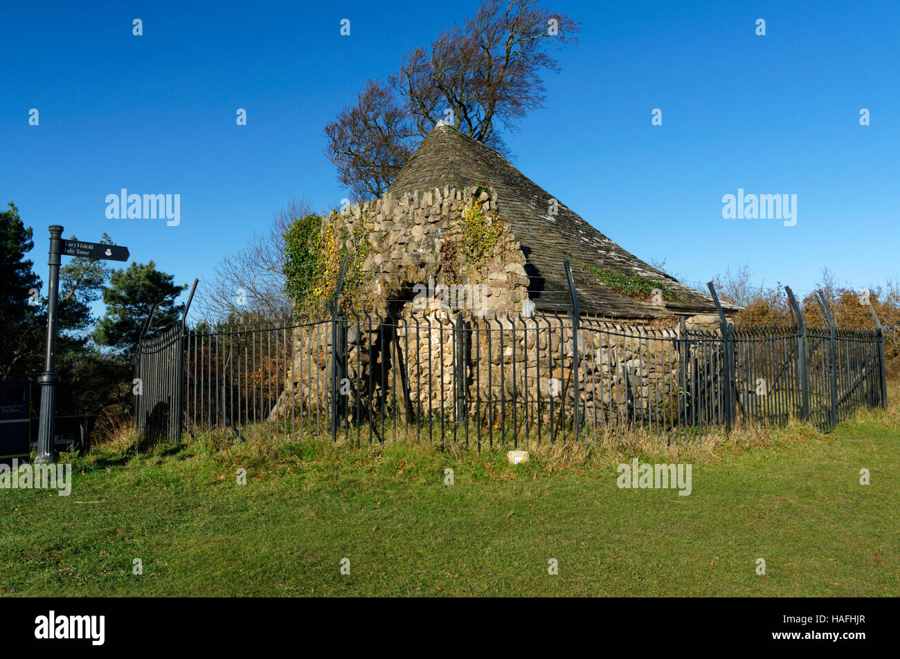 Historic curiosity hi-res stock photography and images - Alamy