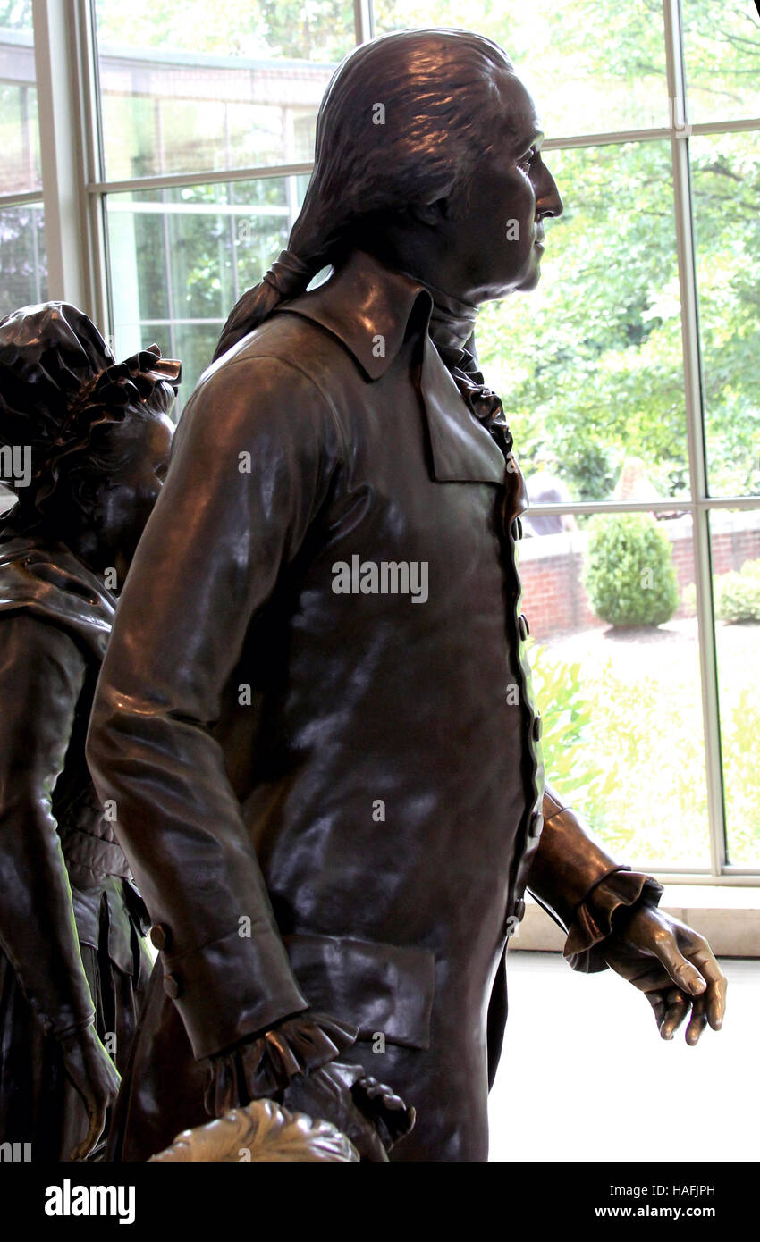 George washington family statue hi-res stock photography and images - Alamy