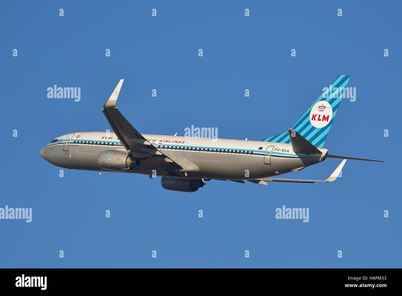 KLM Boeing 737-8K2 PH-BXA departing from London Heathrow Airport, UK ...