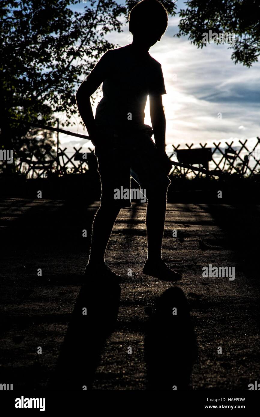 CHILD AGAINST THE LIGHT Stock Photo - Alamy