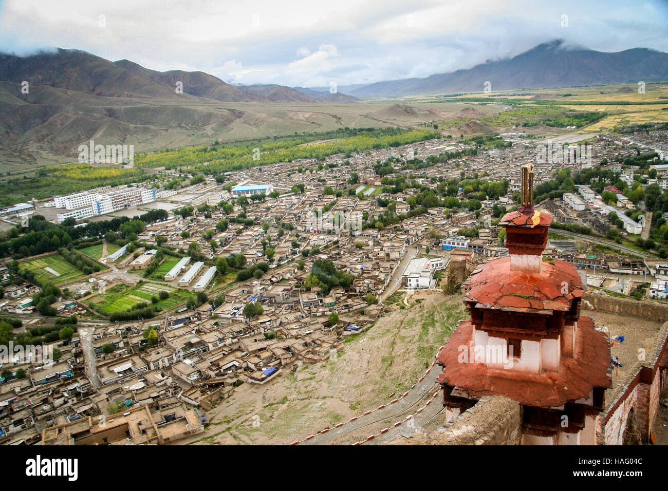 Traditional tibetan homes in the Gyantse town in the Tibet Autonomous ...
