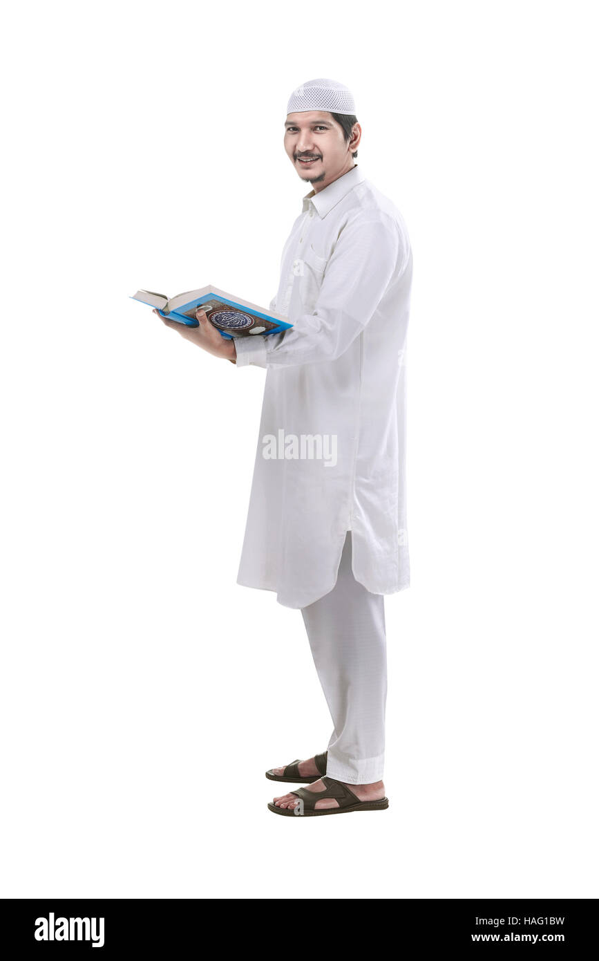 Muslim man read book Cut Out Stock Images & Pictures - Alamy
