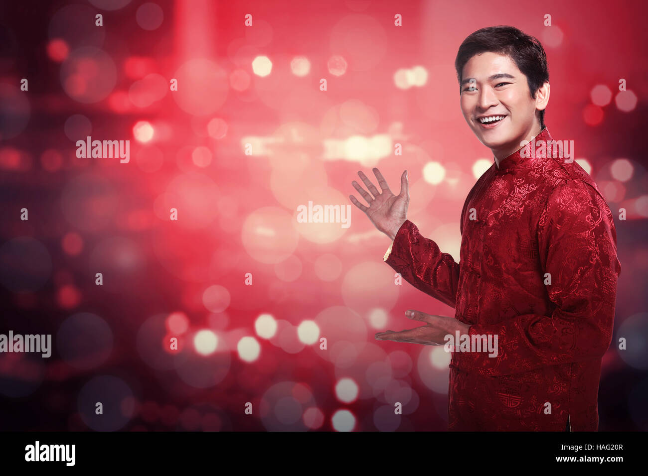 Chinese man in cheongsam suit hi-res stock photography and images - Alamy