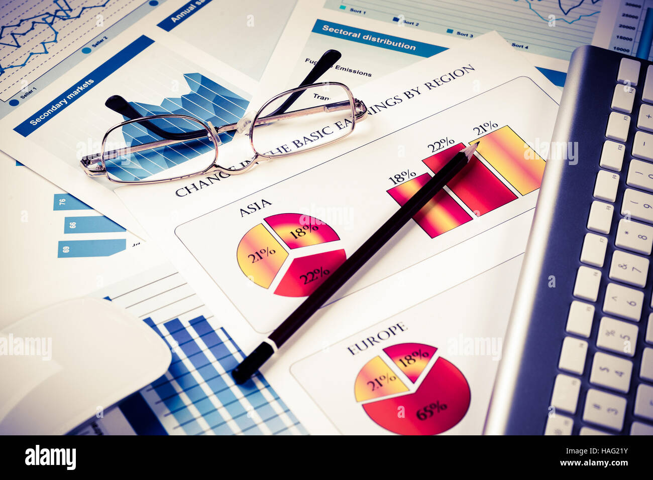 Preparing average sales report Stock Photo - Alamy
