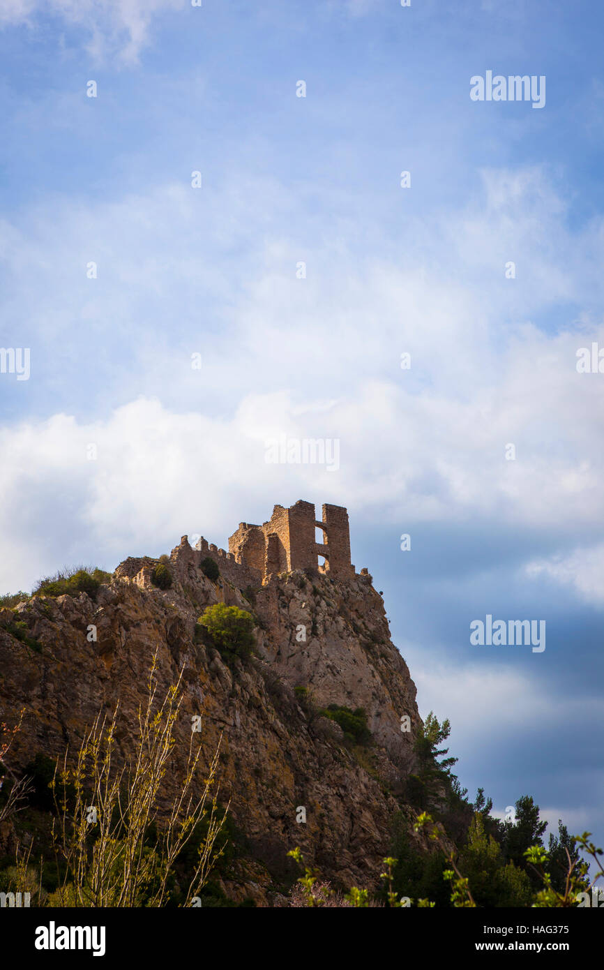 Chateau de Padern, Padern, Aude, France Stock Photo - Alamy