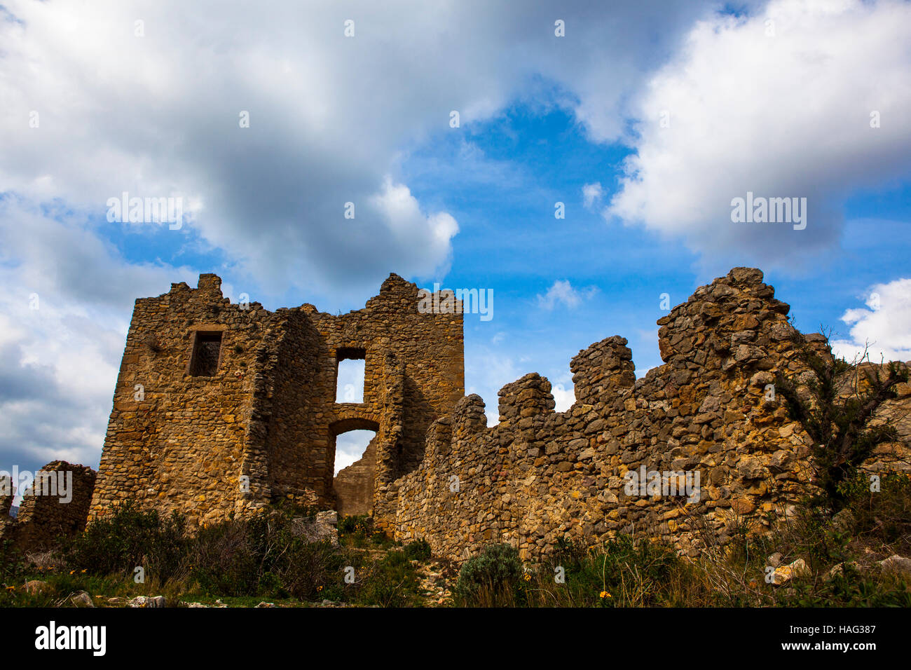 Chateau de Padern, Padern, Aude, France Stock Photo - Alamy
