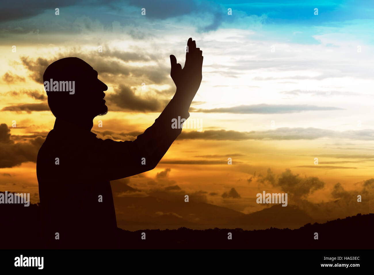Image of handsome asian muslim man praying Stock Photo - Alamy