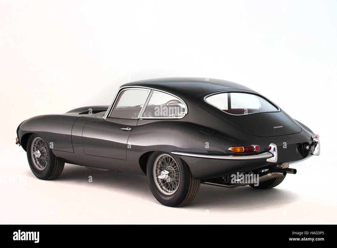 Jaguar e type series 1 hi-res stock photography and images - Alamy