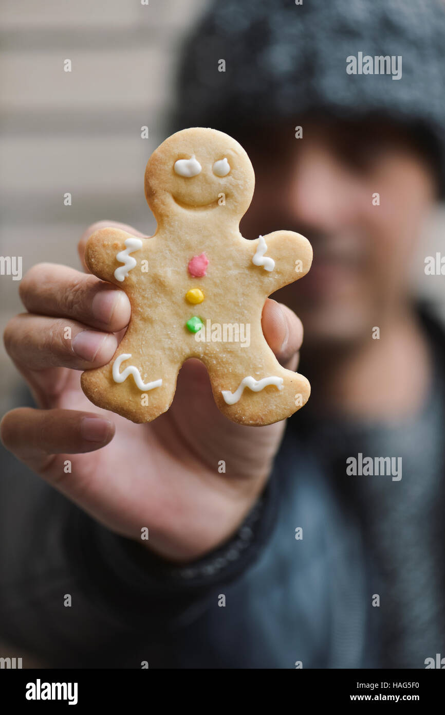 Gingerbread man face hi-res stock photography and images - Alamy