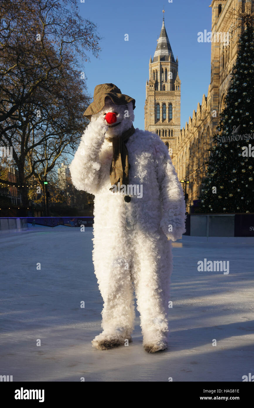 London, UK. 30th Nov, 2016. On the coldest week of the year, The ...