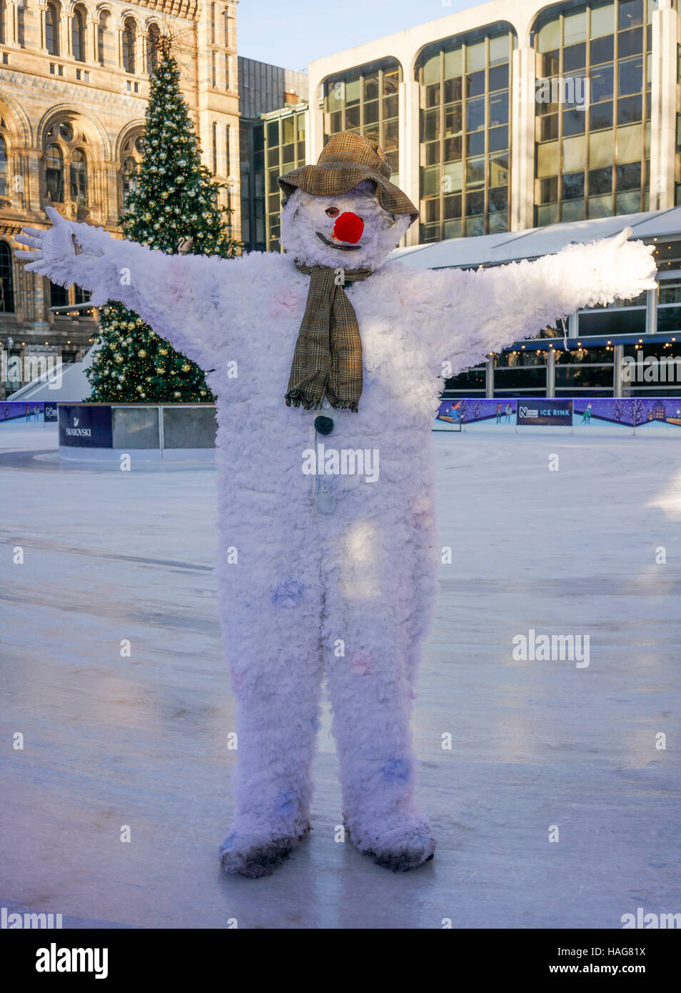 London, UK. 30th Nov, 2016. On the coldest week of the year, The ...