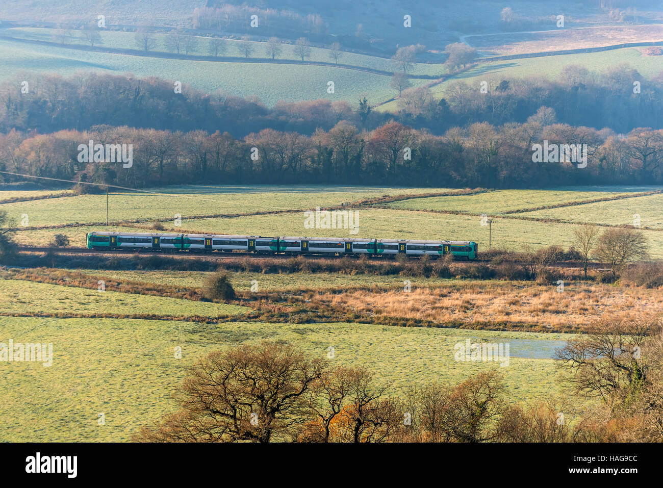 Arundel, West Sussex, UK. 30th Nov, 2016. A frosty morning on the Arun ...