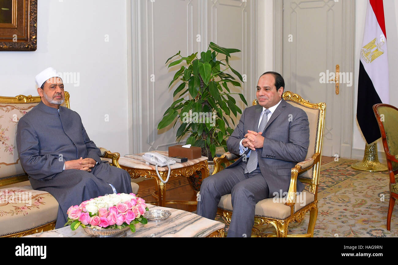 Cairo, Egypt. 30th Nov, 2016. Egyptian President Abdel Fattah al-Sisi meets with Grand Imam of ...