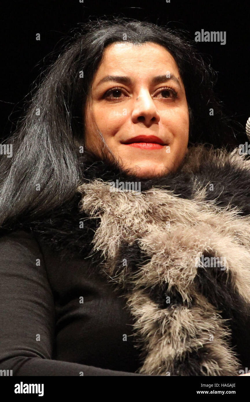 Persepolis by marjane satrapi hi-res stock photography and images - Alamy