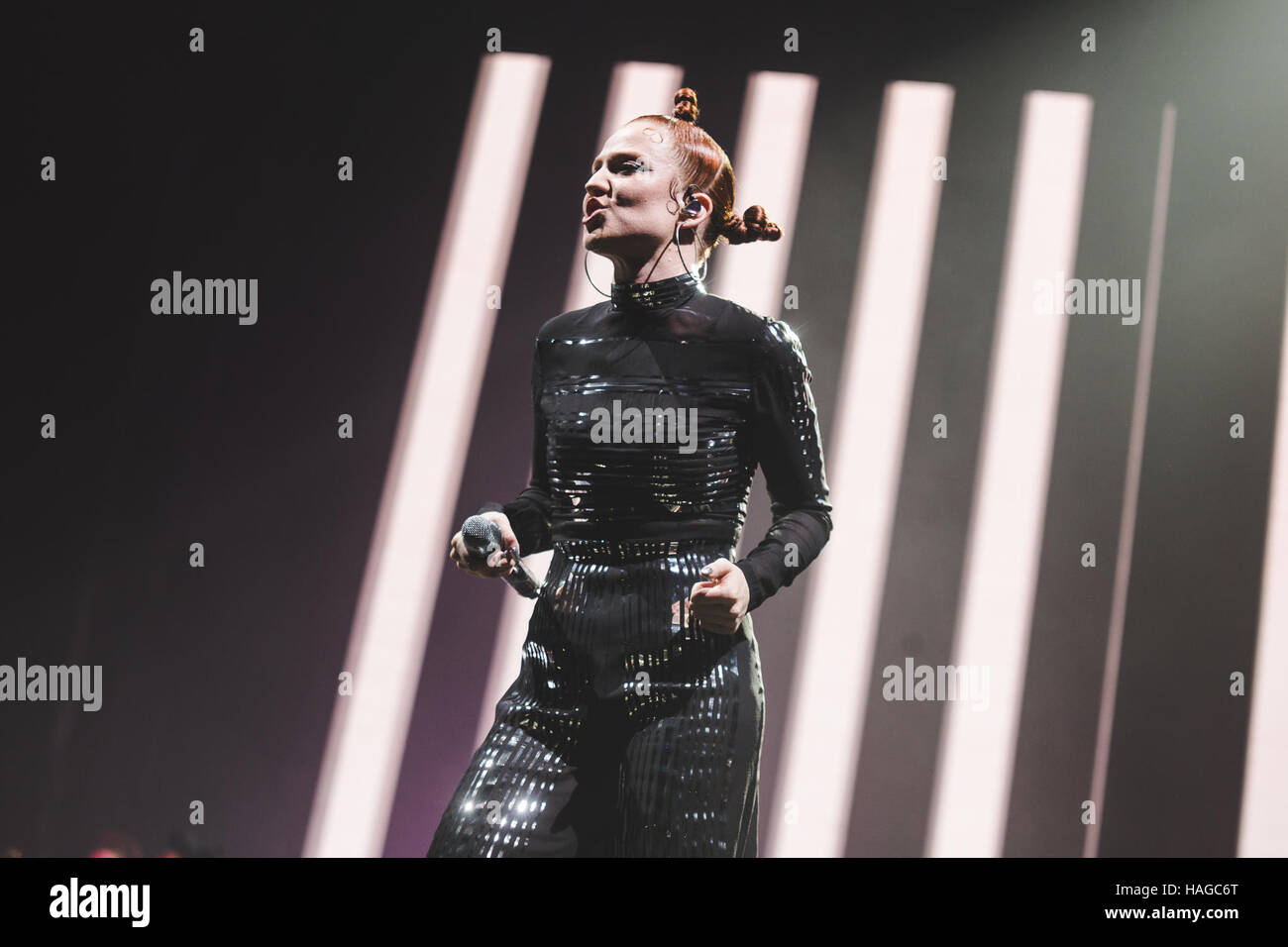 London, UK. 30th Nov, 2016. British singer/songwriter, Jess Glynne ...