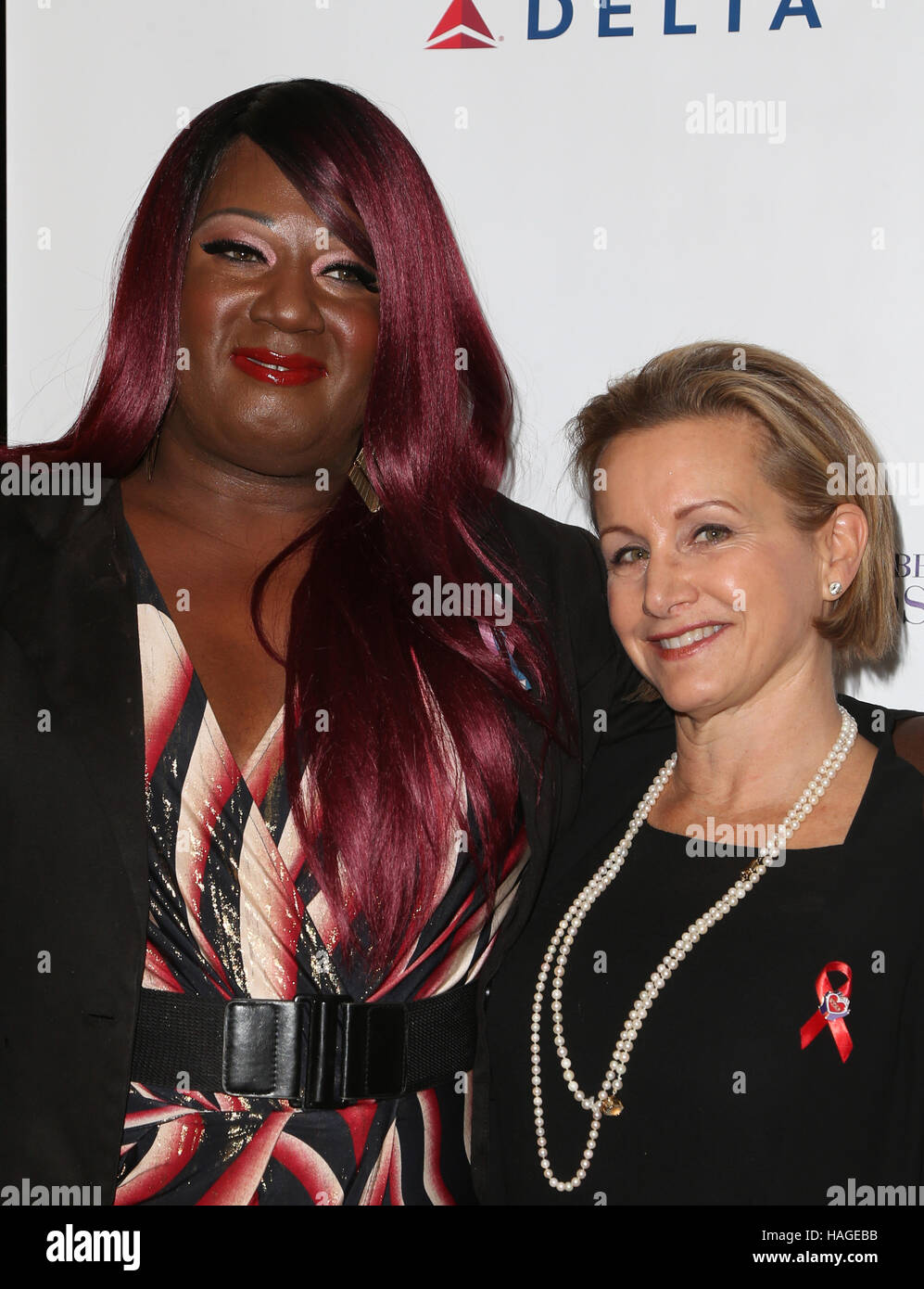 Los Angeles, CA, USA. 30th Nov, 2016. Chandi Moore, Gabrielle Carteris ...