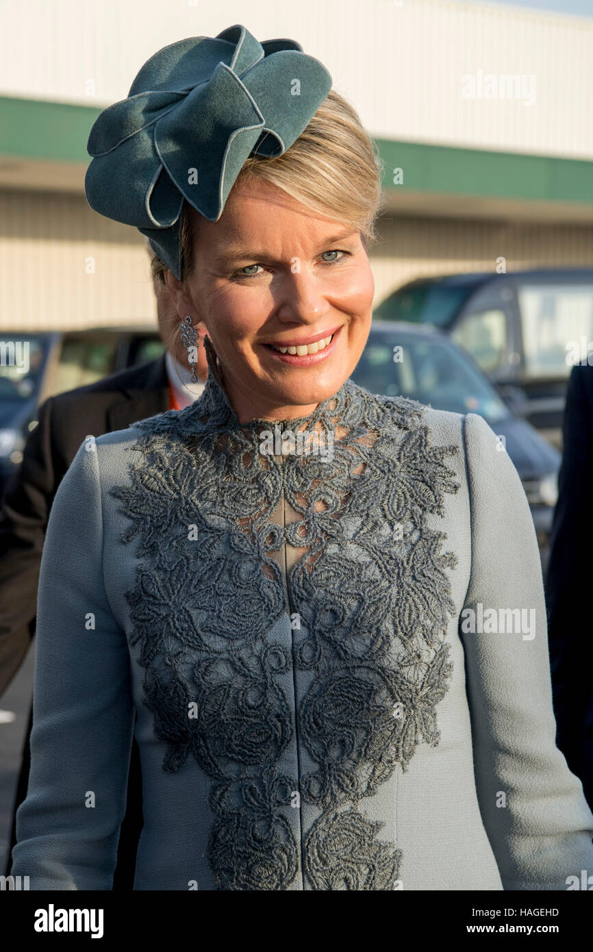 Veghel, The Netherlands. 30th Nov, 2016. Queen Mathilde of Belgium ...