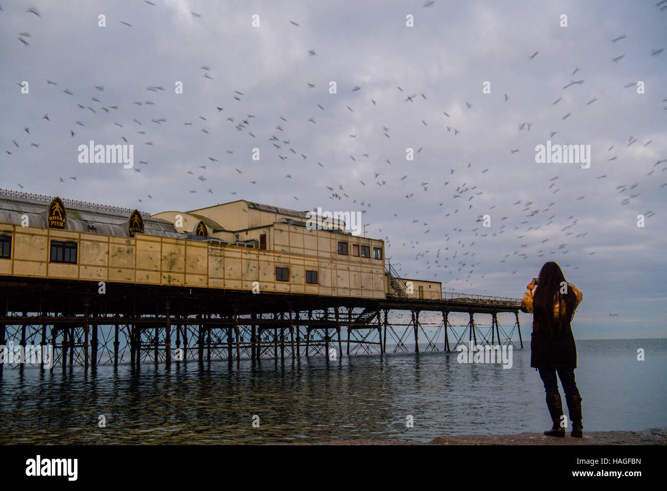 Aberystwyth Wales UK, Thursday 01 December 2016 UK Weather: At first ...