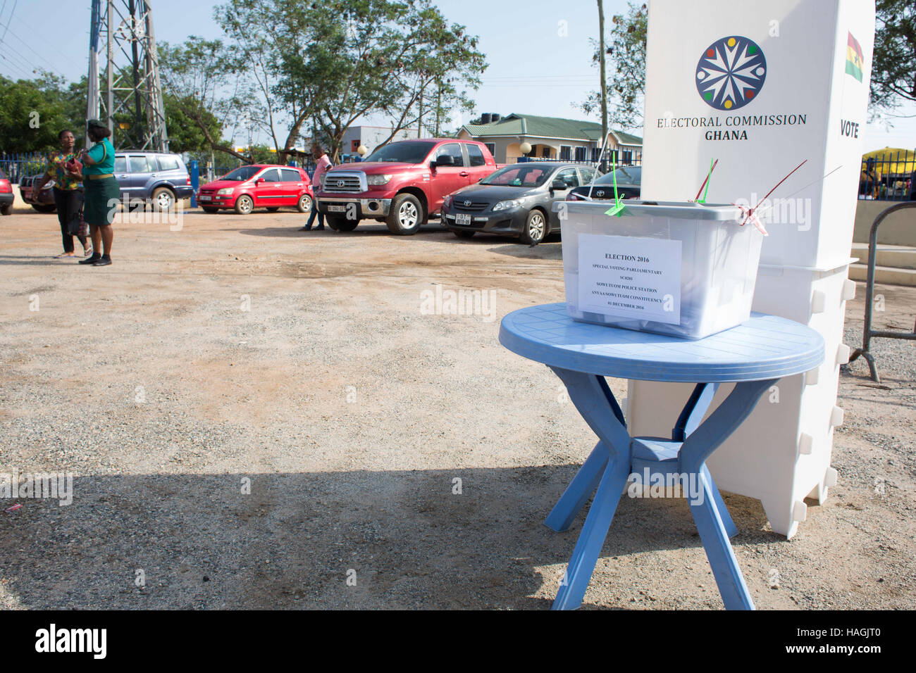 Accra, Ghana. 1st Dec, 2016. Early Voting taking place today ahead of ...