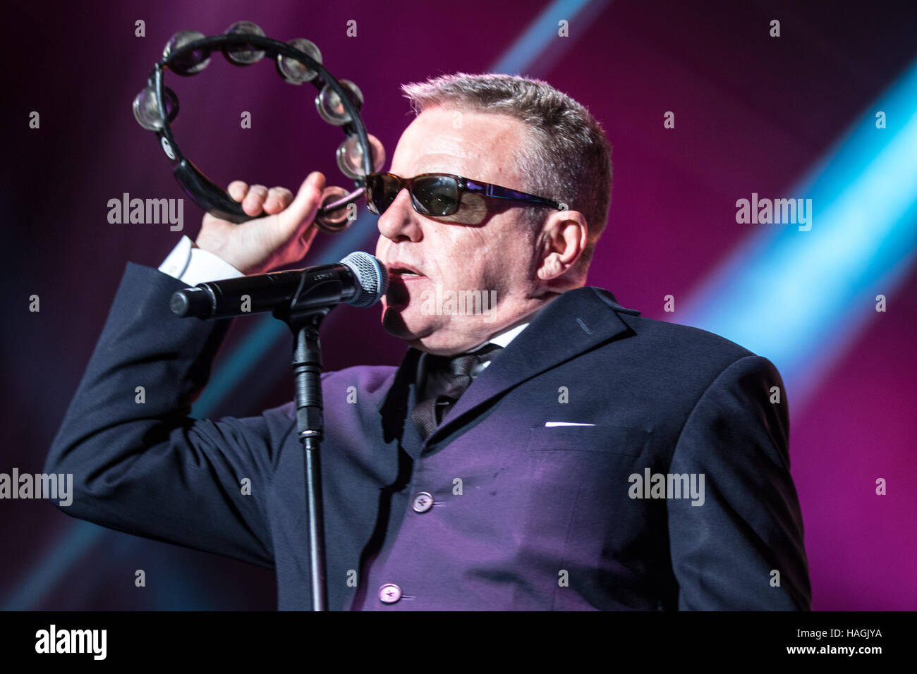 Madness singer hi-res stock photography and images - Alamy