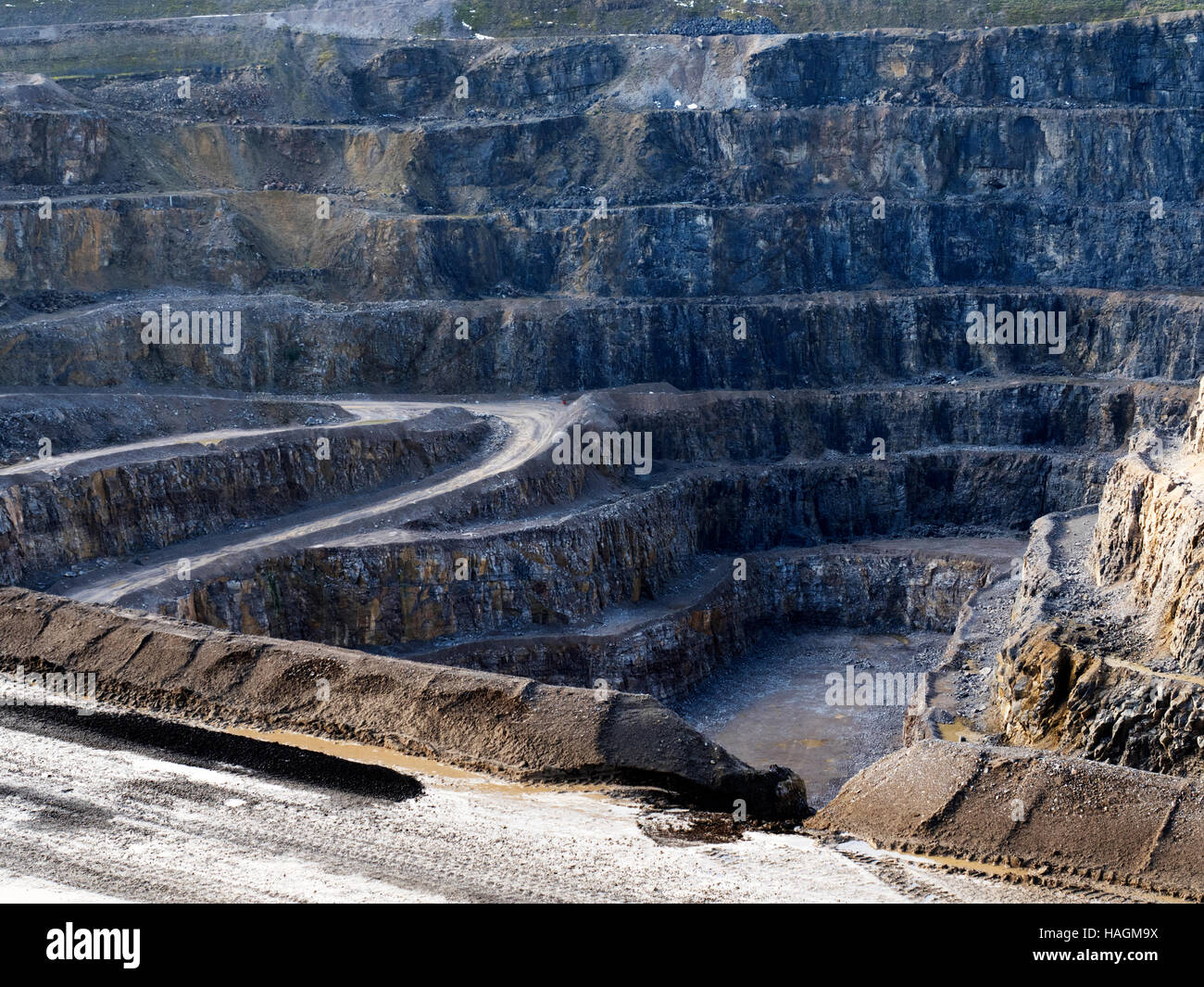 Coldstones Limestone Quarry at Greenhow from Coldstones Cut near ...
