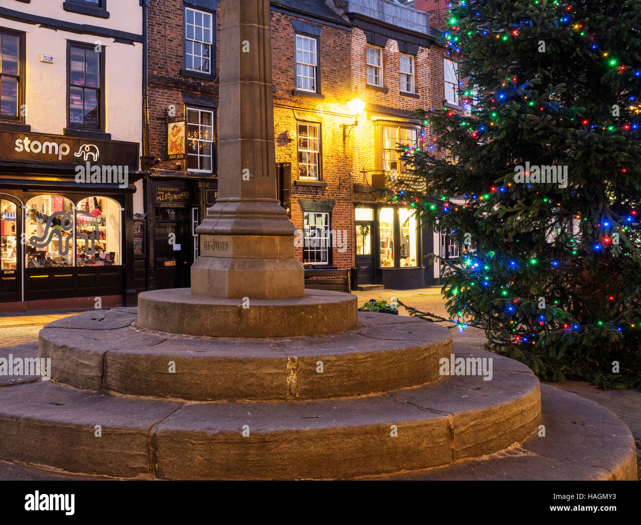 Market Cross and Christmas Tree in the Market Place at Knaresborough ...