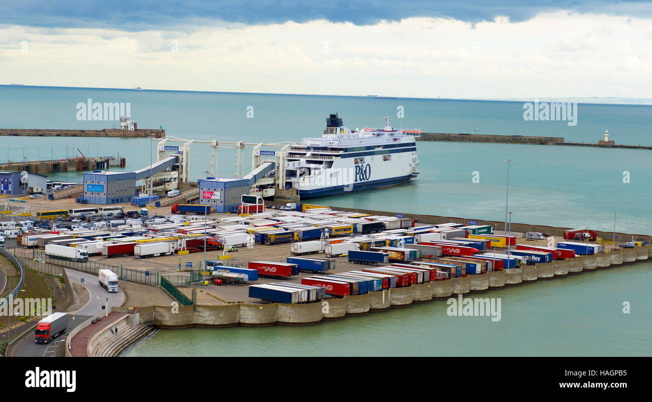 Dover eastern docks hi-res stock photography and images - Alamy