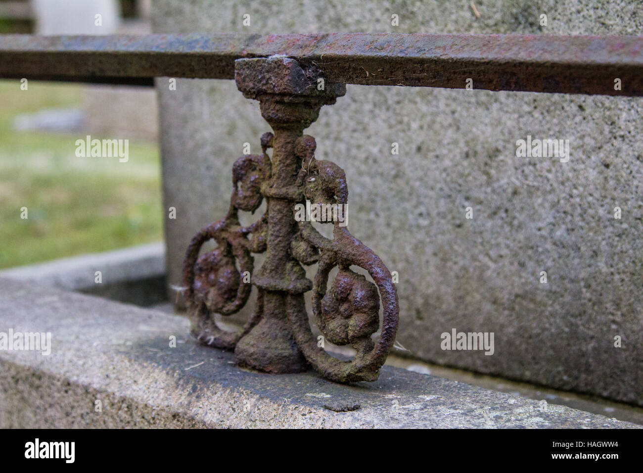 Old cemetery wrought iron fence hi-res stock photography and images - Alamy