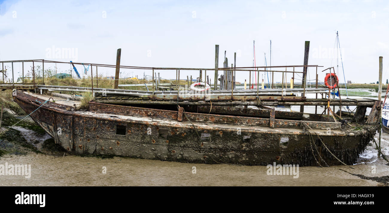 Rusty old barge hi-res stock photography and images - Alamy