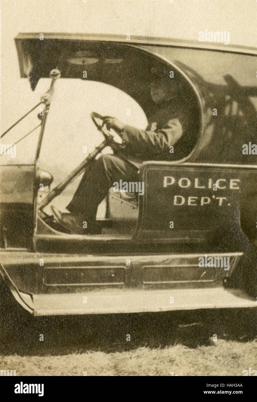 1910s police car hi-res stock photography and images - Alamy