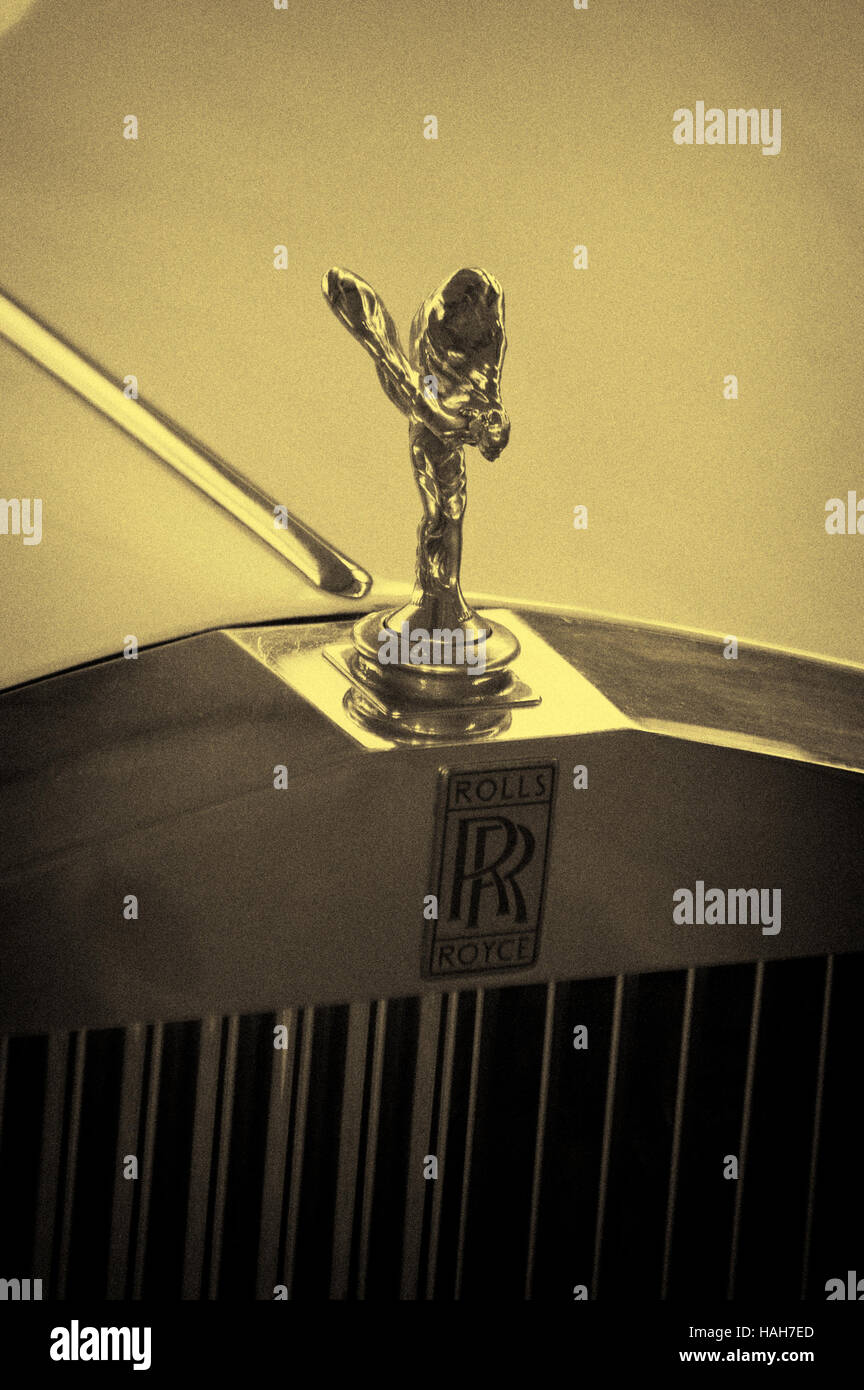 Rolls royce sign hi-res stock photography and images - Alamy