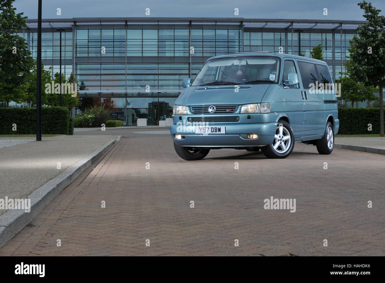 2001 VW Volkswagen V6 engined T4 Transporter limo van Stock Photo - Alamy