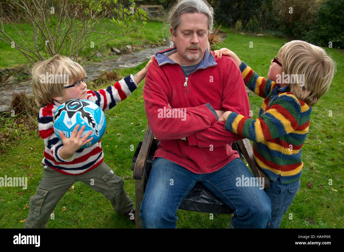 Pete Cross, a single father with his twin boys Ben (left) and Seth ...