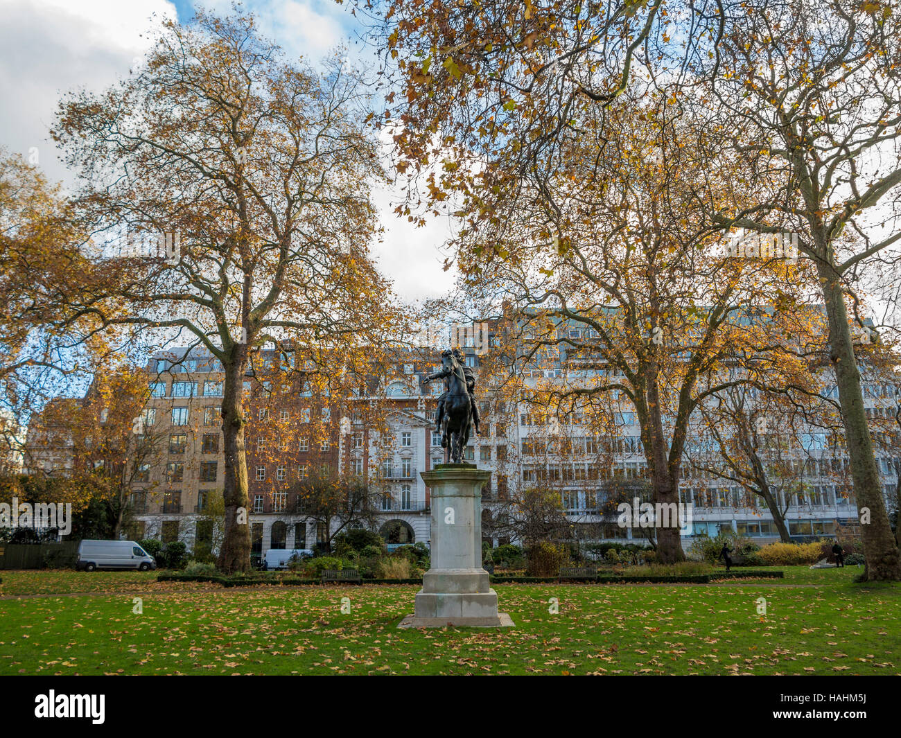 St james square london hi-res stock photography and images - Alamy