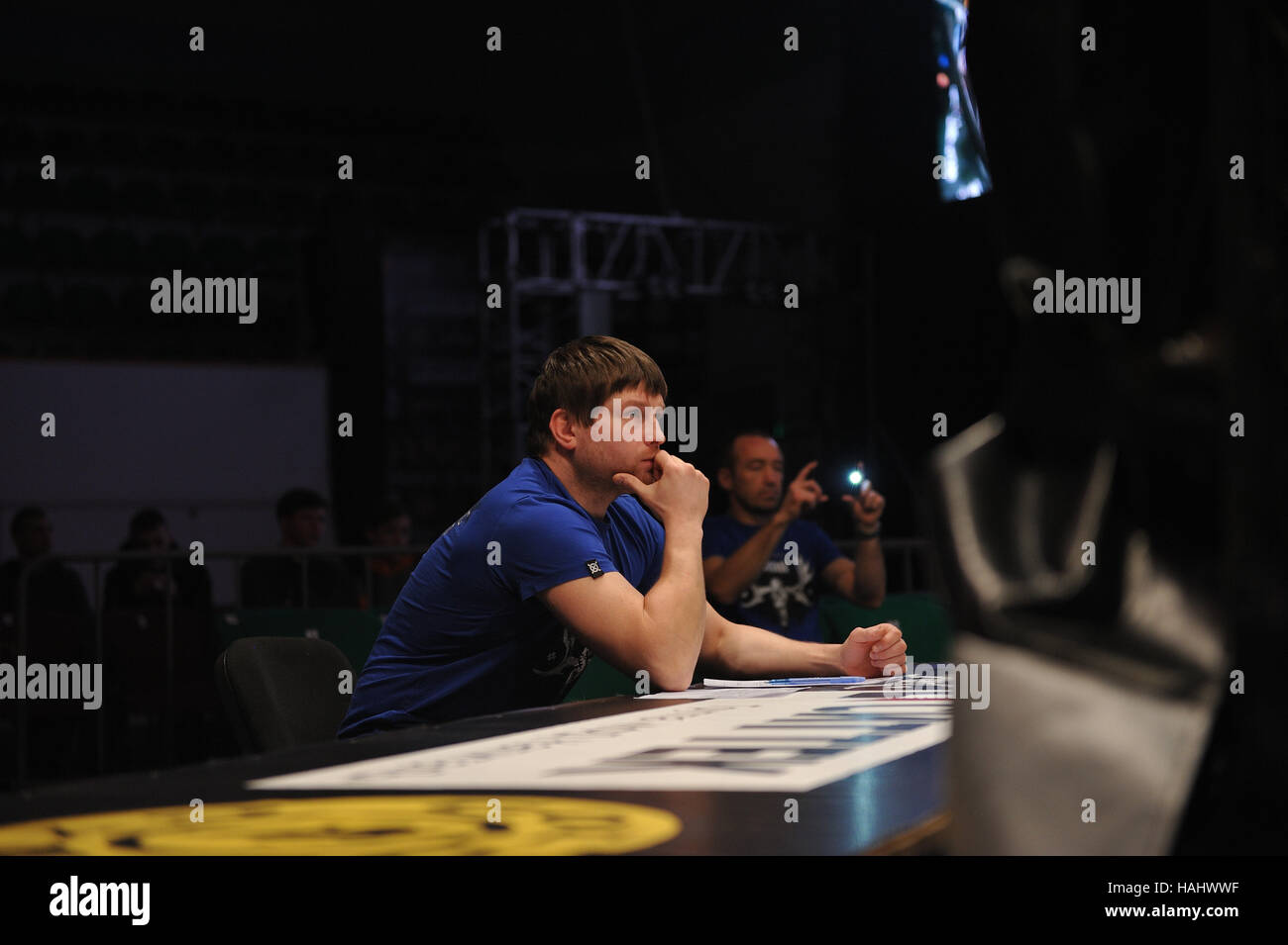 Boxing referee hi-res stock photography and images - Alamy