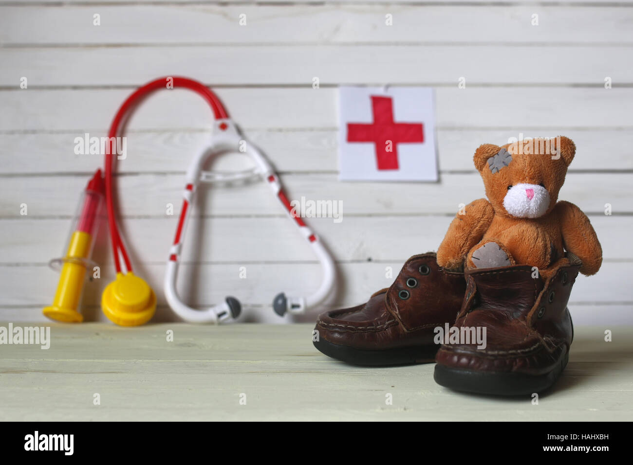 toy teddy doctor Stock Photo - Alamy
