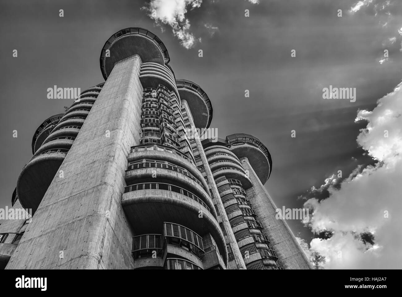 Òtorres BlancasÓ White Towers Building A Landmark Of Madrids
