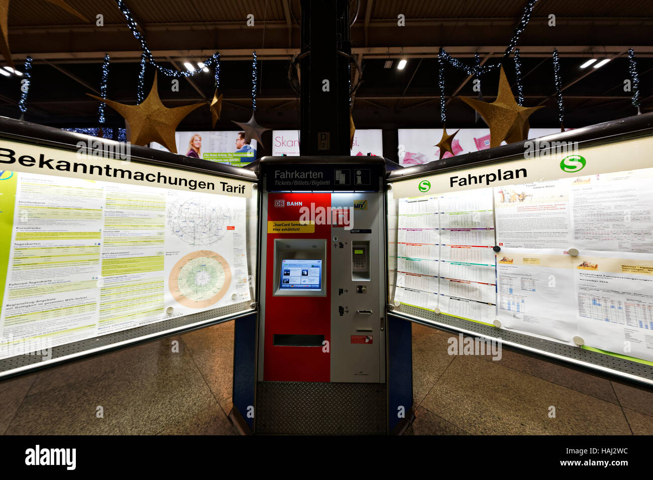 Germany ticket station hi-res stock photography and images - Alamy